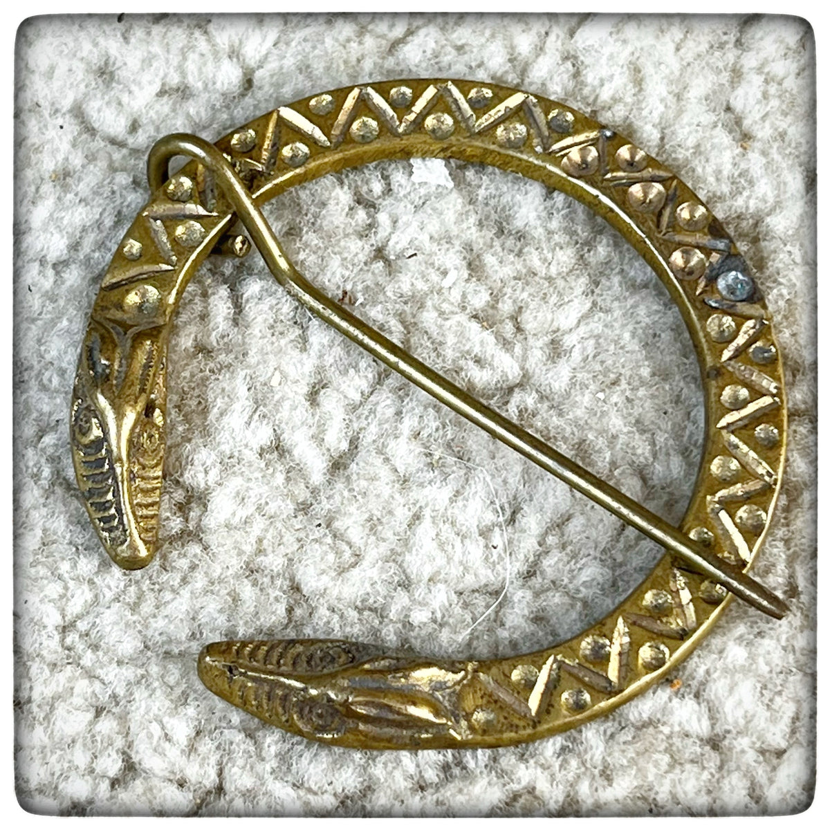 MEDIEVAL FIBULA / BROOCH BRASS – PROMETHEUS Bushcraft Equipment